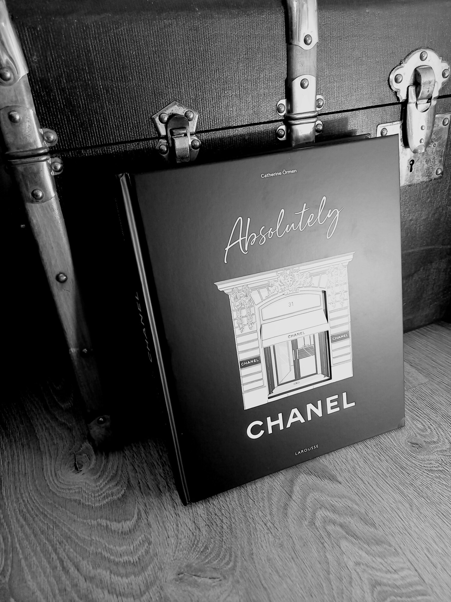 ABSOLUTELY CHANEL – AMILCAR MAGAZINE GROUP
